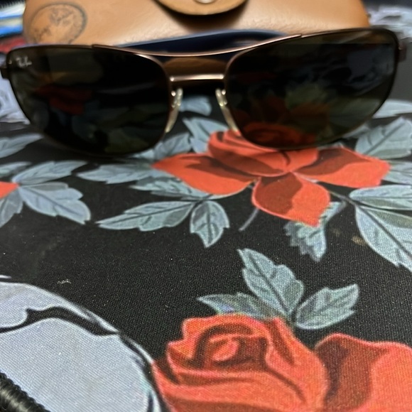 Ray-Ban | Accessories | Rayban With Case Amber Lens And Navy Blue ...
